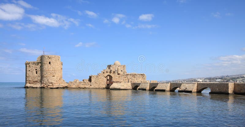 Castello Del Mare Del Crociato Di Sidon (Libano) Fotografia Stock ...