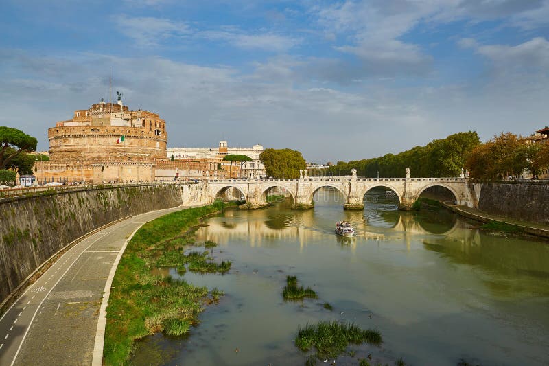 Castello Di Angelo Del San a Roma Fotografia Stock - Immagine di ...