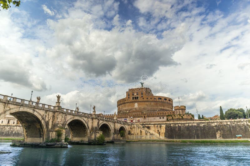 Castello Di Angelo Del San a Roma, Italia Fotografia Stock - Immagine ...