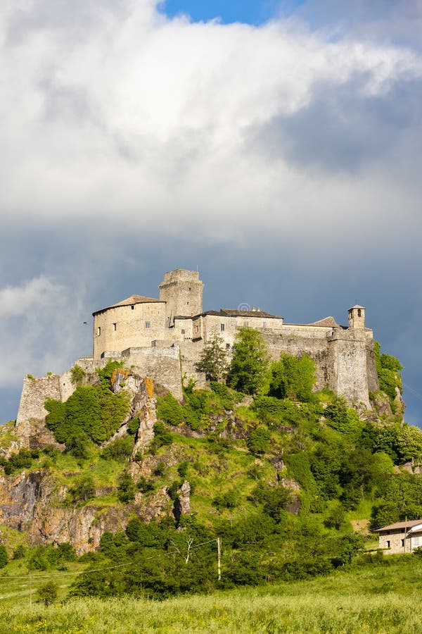 Castello di Bardi, Italia immagine stock. Immagine di esterno - 148966159
