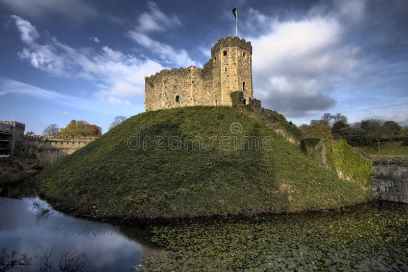 Castello di Cardiff immagine stock. Immagine di castello - 7030645