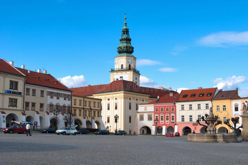 Castello Di Kromeriz (Unesco) E Quadrato In Kromeriz, Moravia, Ceca ...