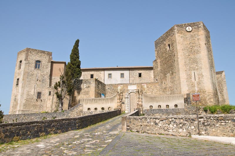 Castello Di Melfi. La Basilicata. L'Italia. Immagine Stock - Immagine ...