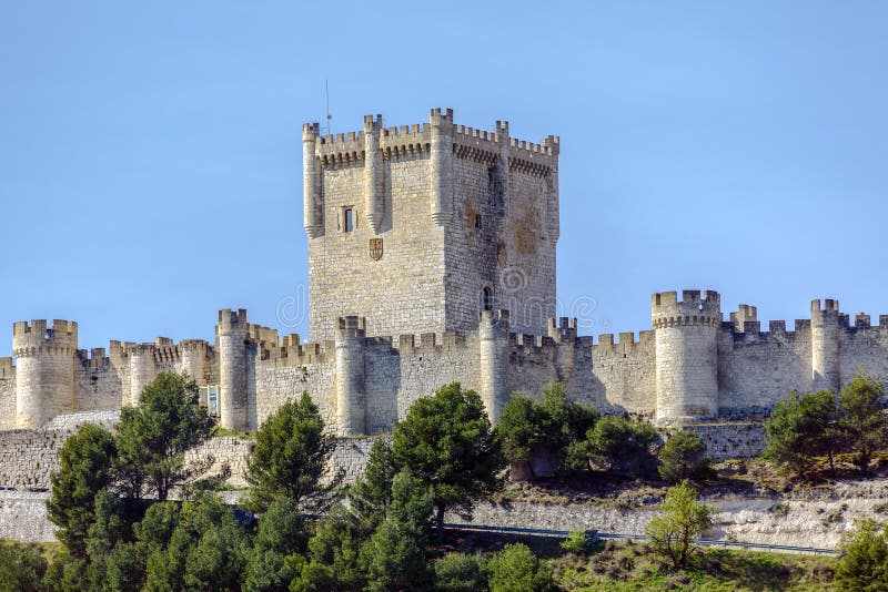 Castello Di Peñafiel, Valladolid, Spagna Immagine Stock - Immagine di ...