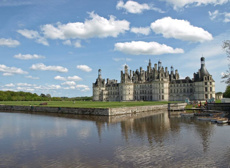 Castello di re maestoso immagine stock. Immagine di giorno - 7119467