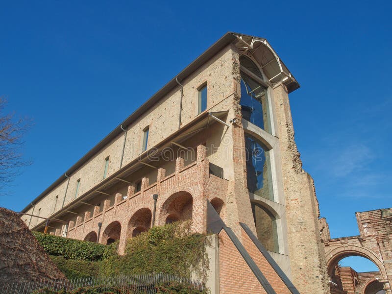Castello di Rivoli, Italia foto de archivo. Imagen de museo - 37719434