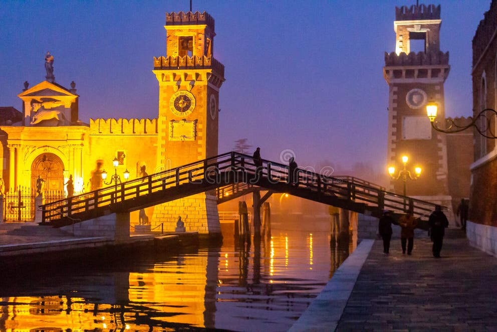 Castello District Venice Dusk Stock Image - Image of beautiful, gondola ...