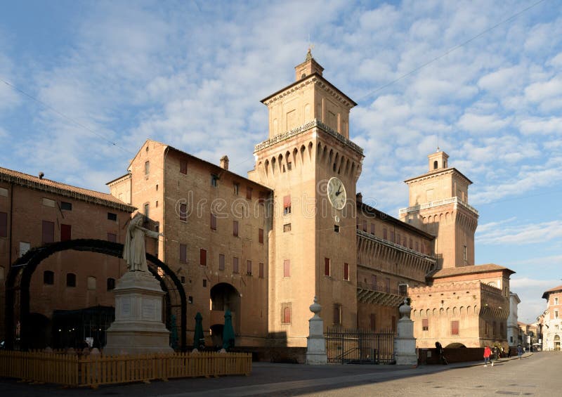 The Castello Estense, Medieval Castle in Ferrara, Emilia-Romagna, Italy ...