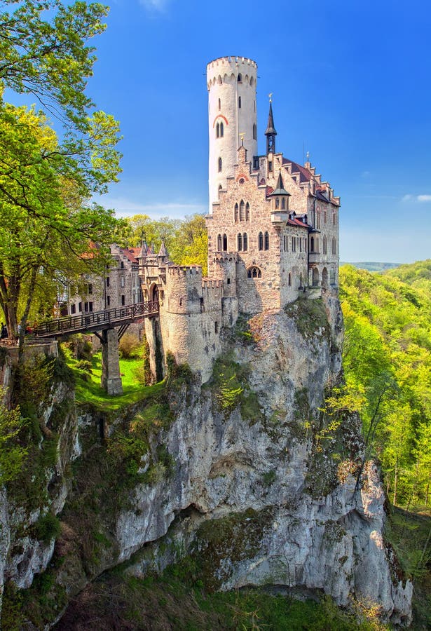 Castello Lichtenstein, Germania Immagine Stock - Immagine di magico ...