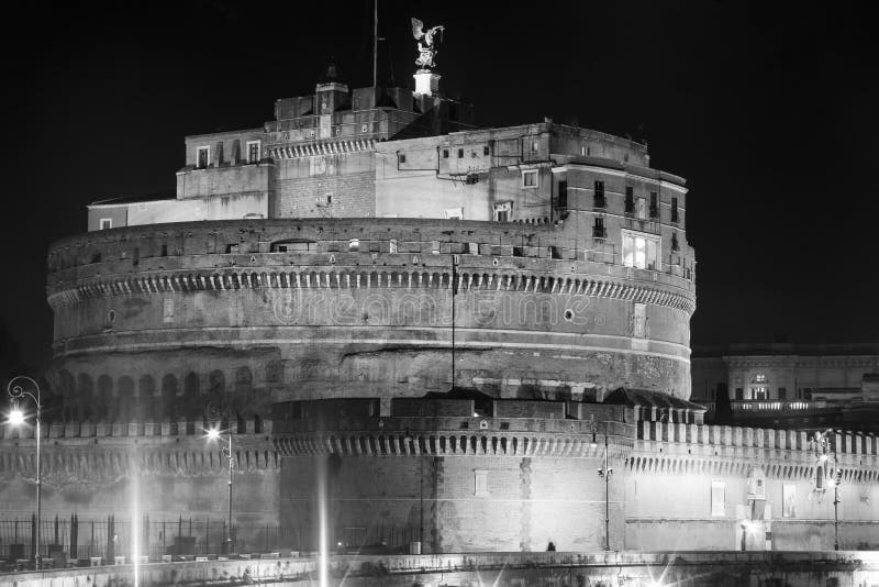 Castello Sant Angelo a Roma, Italia Fotografia Stock - Immagine di ...