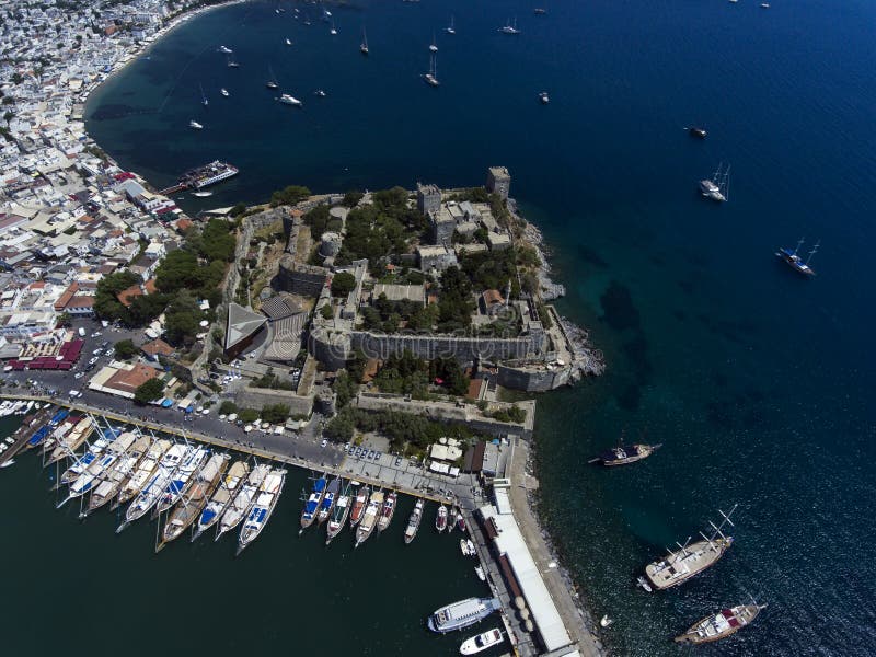 Castelo De Bodrum Em Turquia Foto de Stock - Imagem de velho, torre ...