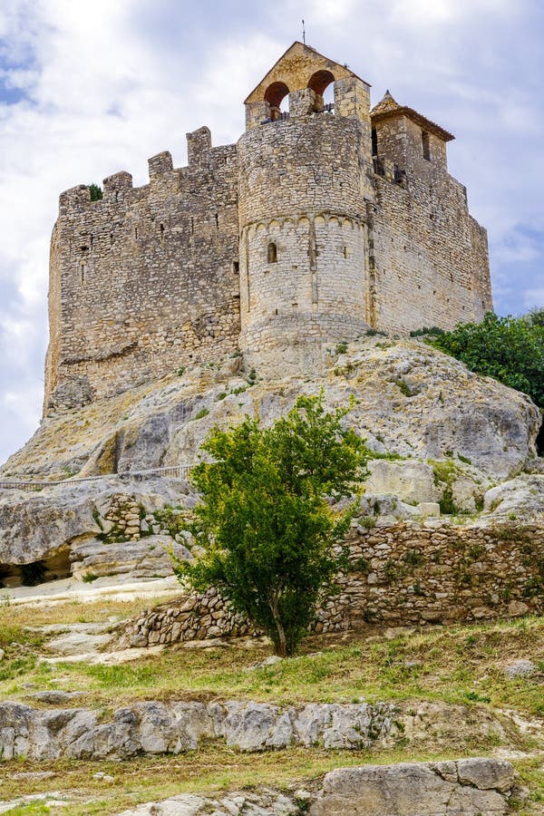 Castelo De Pedra Medieval Da Espanha De Calafell Foto de Stock - Imagem ...