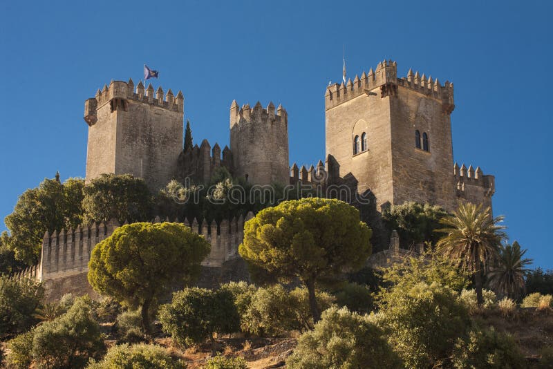 Castelo Do Del Rio De Almodovar Foto de Stock - Imagem de vista ...