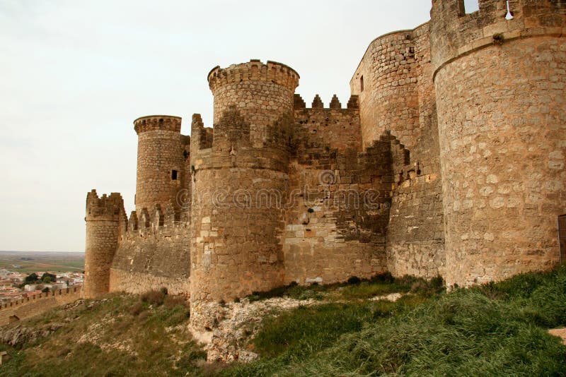 Castelo medieval foto de stock. Imagem de citadela, europeu - 8825780