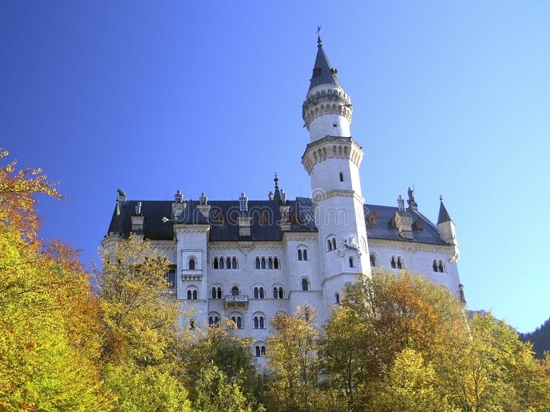 Castelo Real Neuschwanstein Imagem de Stock - Imagem de marco, elevado ...