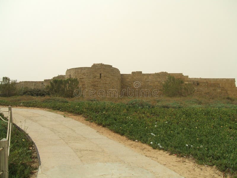 Castelo Romano Antigo, Caesarea, Israel Foto de Stock - Imagem de leste ...