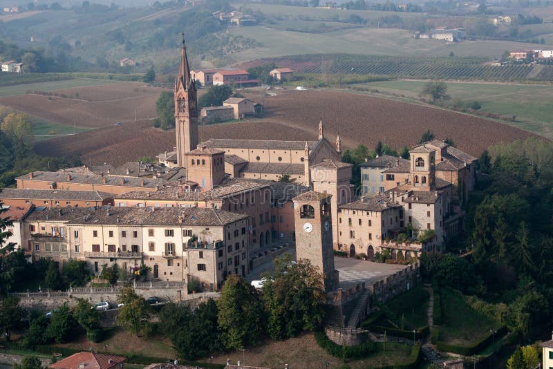 Di Modena, Italia Di Castelvetro Vista Della Città Castelvetro Ha Un ...