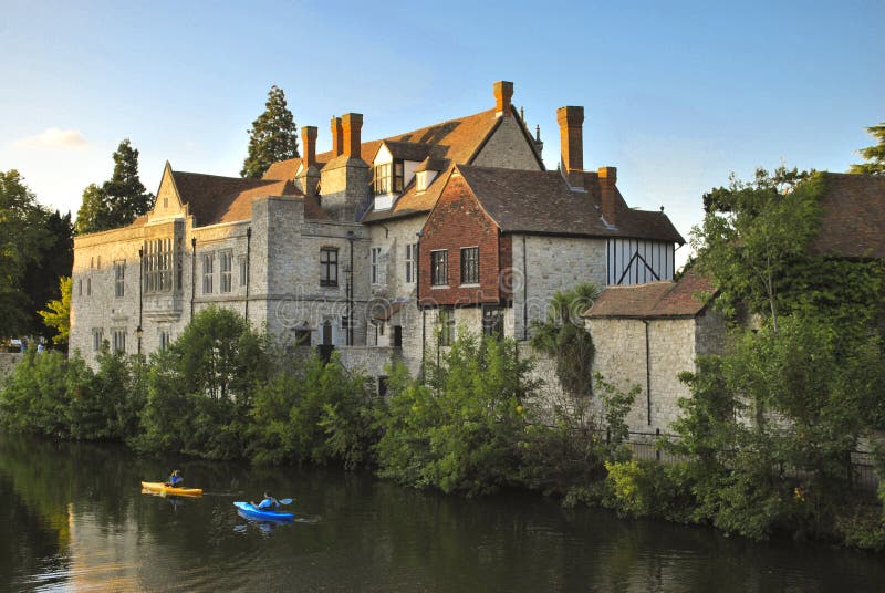 Castillo imagen de archivo. Imagen de kayac, kent, reino - 10729627
