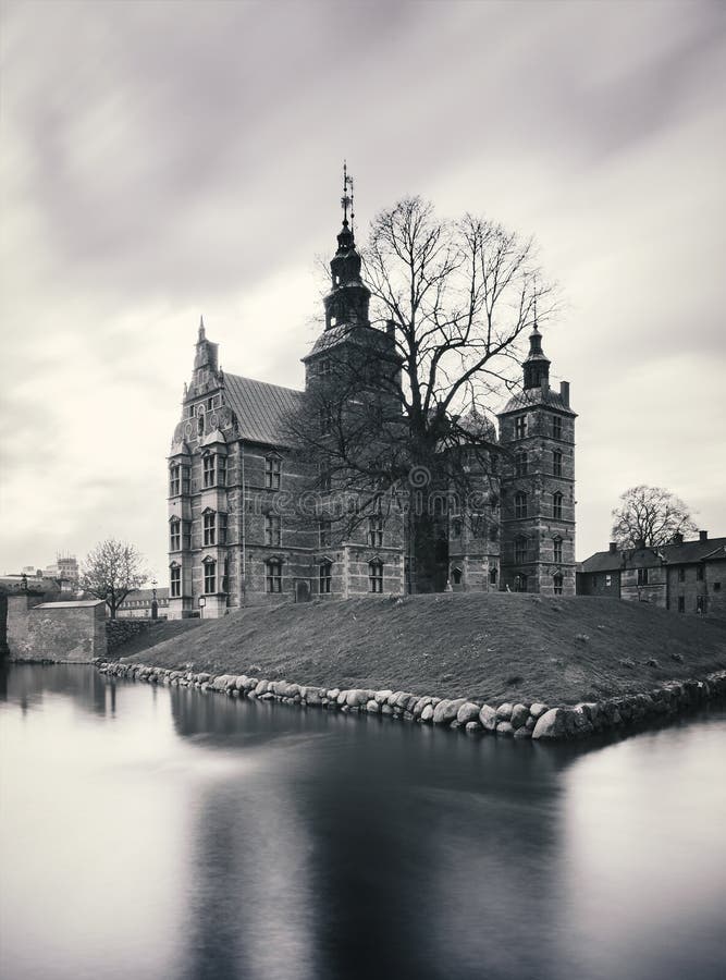 Castillo Blanco Y Negro De Rosenborg Imagen de archivo - Imagen de ...