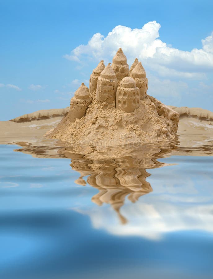 Castillo de arena foto de archivo. Imagen de arena, color - 10460516