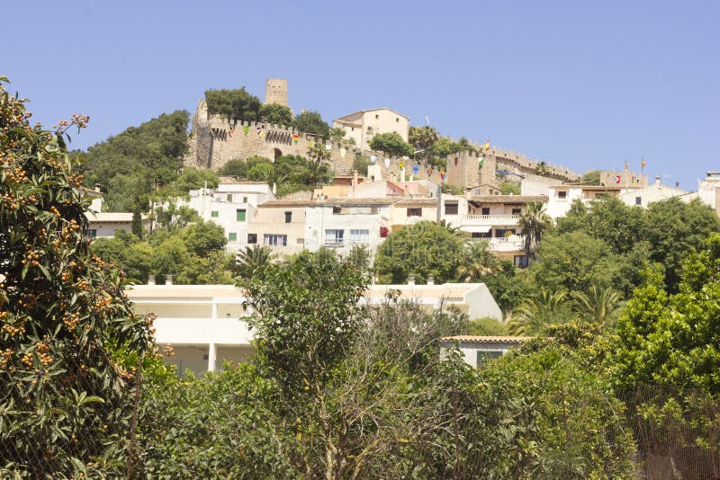Castillo de Capdepera foto de archivo. Imagen de horizonte - 163424402