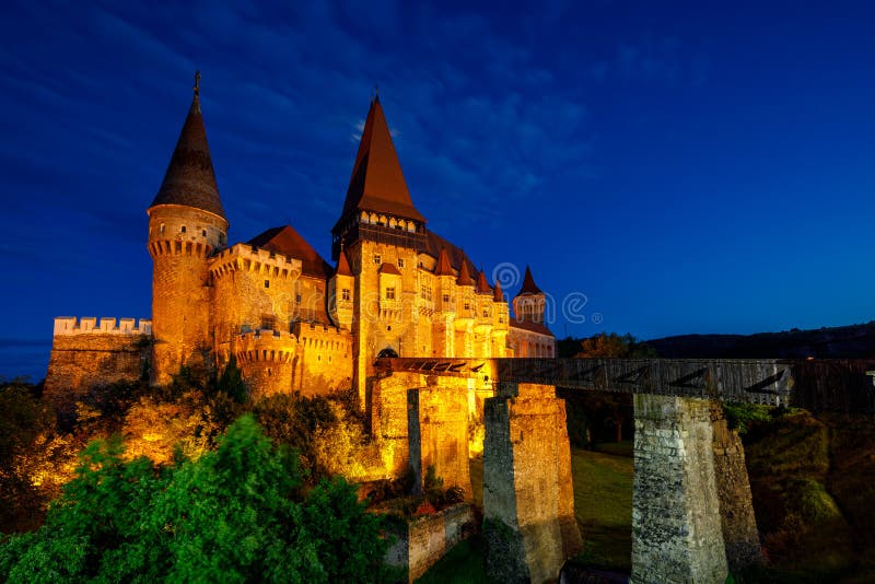 Castillo De Corvin En Hunedoara Foto de archivo - Imagen de oriente ...