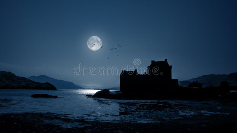 Castillo De Eilean Donan Por Noche Foto de archivo - Imagen de noche ...