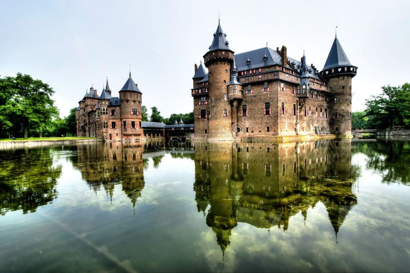 Castillo De Haar Holland fotografía editorial. Imagen de furgoneta ...