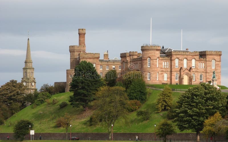 Castillo de Inverness foto de archivo. Imagen de castillo - 3801694