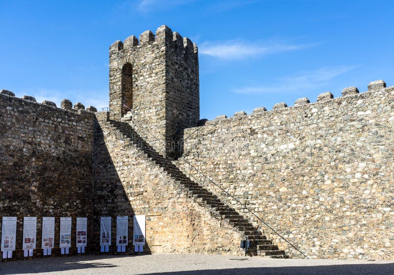 Castillo de la Edad Media foto editorial. Imagen de cultura - 102329931