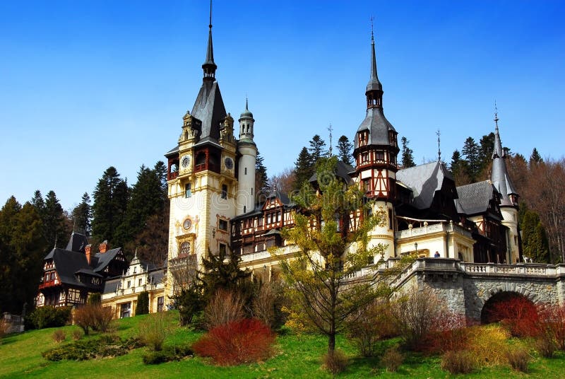 Castillo de Peles imagen de archivo. Imagen de edificio - 55512783