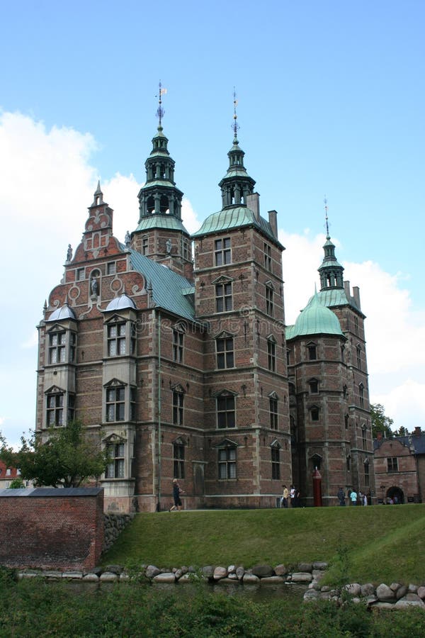 Castillo De Rosenborg En Copenhague, Dinamarca Foto de archivo - Imagen ...