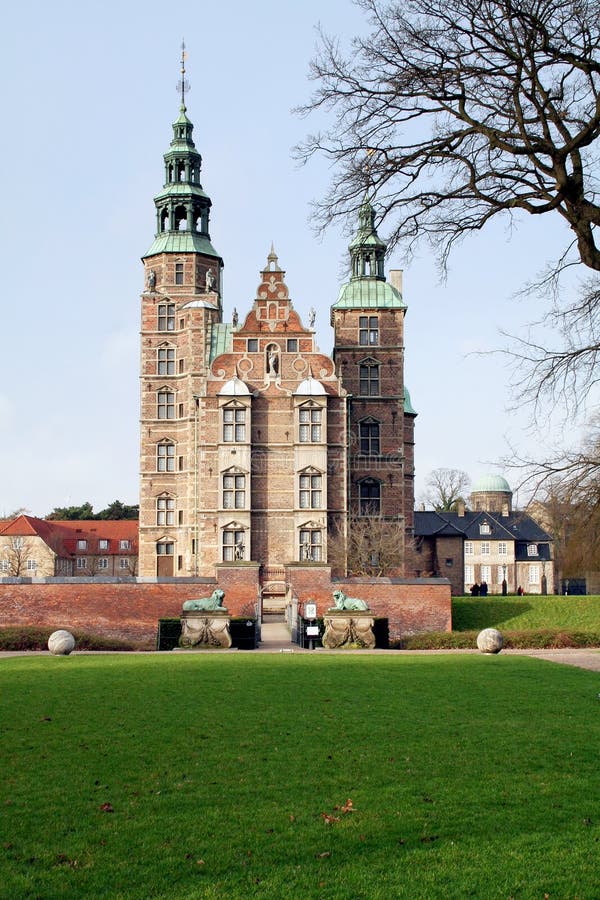 Castillo de Rosenborg imagen de archivo. Imagen de escandinavo - 1749439