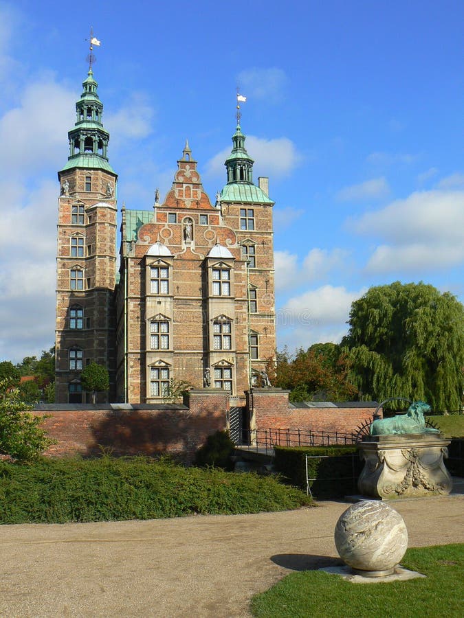 Castillo De Rosenborg En Copenhague Imagen de archivo - Imagen de ...