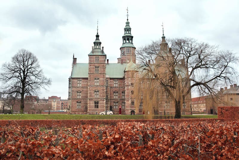 Castillo De Rosenborg En Copenhague Imagen de archivo - Imagen de ...