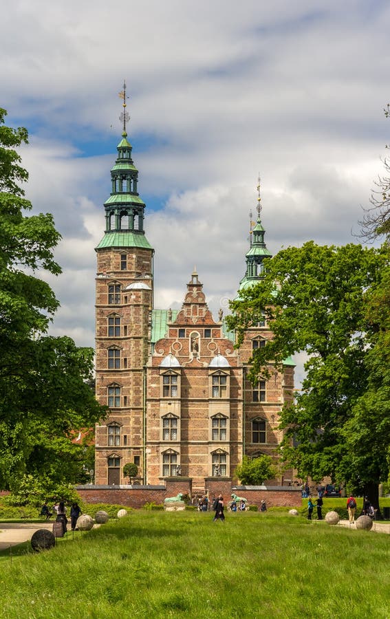 Castillo De Rosenborg En Copenhague Foto de archivo - Imagen de ...