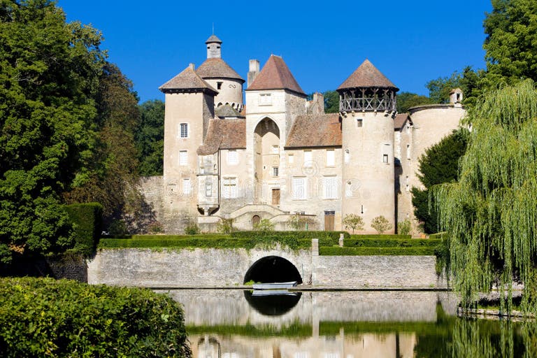 Castillo de Sercy imagen de archivo. Imagen de historia - 14687647