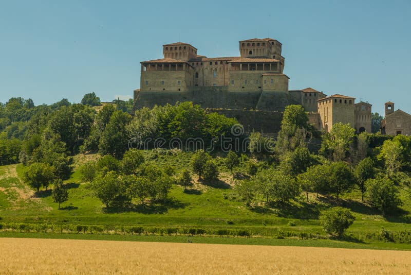 El Castillo De Torrechiara En Parma Italia Imagen de archivo - Imagen ...