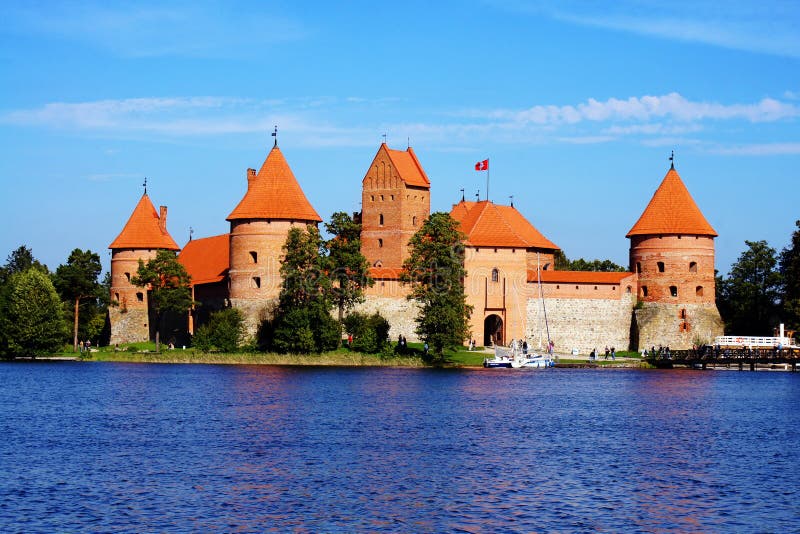 Castillo de Trakai foto de archivo. Imagen de cielo, lituania - 16520288
