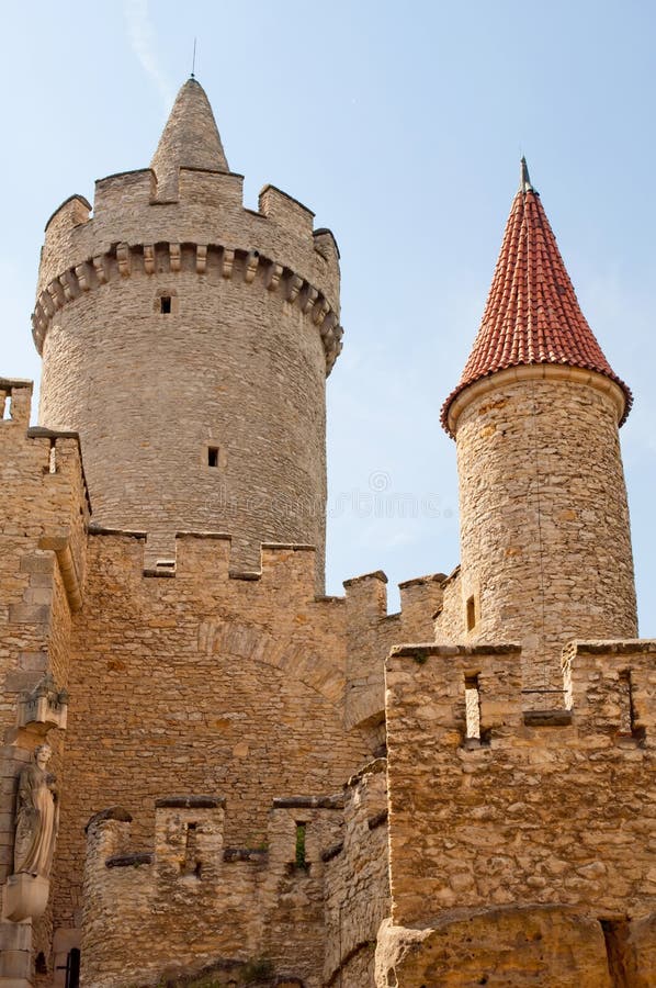 Castillo medieval foto de archivo. Imagen de paisaje - 20578726