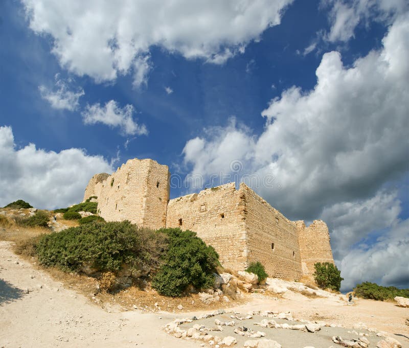 Castillo Medieval De Kritinia En Rhodes Greece, Dodecanese Imagen de ...