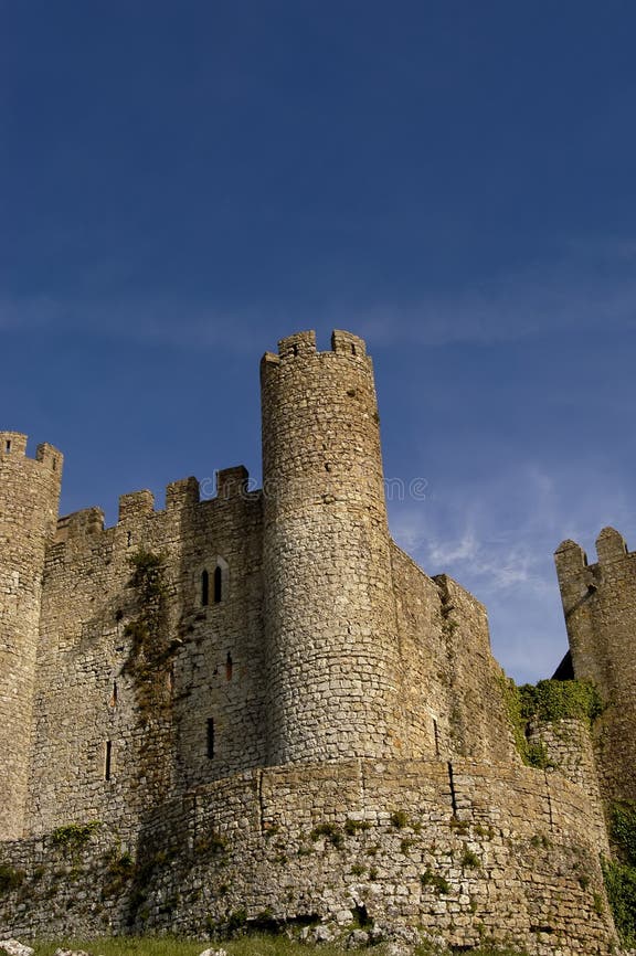 Castle stock photo. Image of rubble, architecture, sight - 2337122