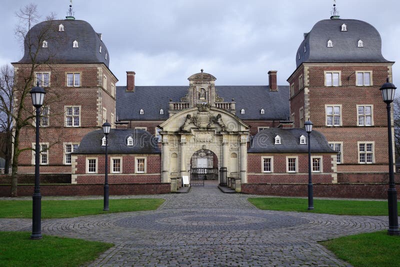 Castle Ahaus stock photo. Image of water, muensterland - 49087338