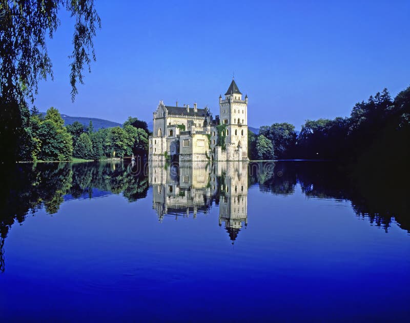 Castle Anif with Lake, Austria Stock Image - Image of flora, salzburg ...