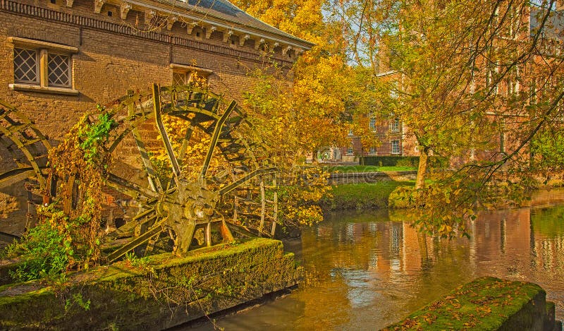 Castle Arenberg in Leuven stock image. Image of park - 98009771
