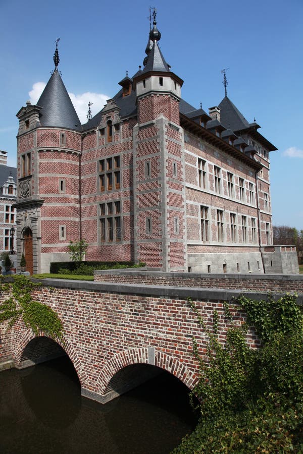 Castle bridge stock image. Image of construction, europe - 19335879