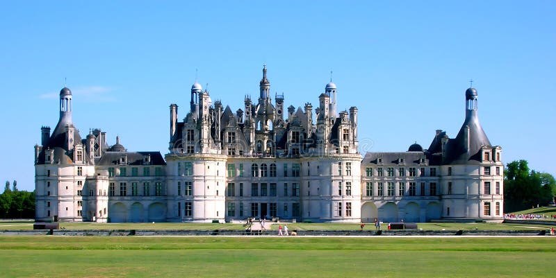 Castle of chambord editorial image. Image of estate - 374837040