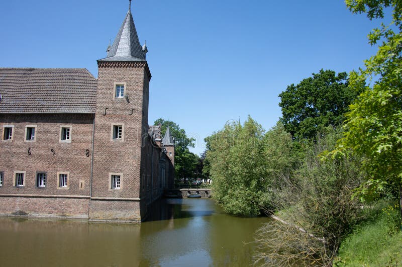 Castle Gracht stock image. Image of rhinewestphalia - 279822453
