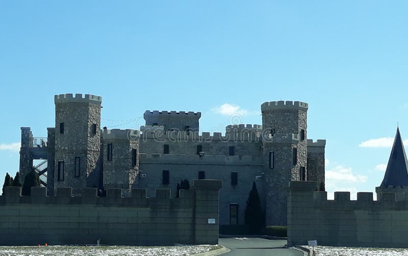 The CASTLE Keeneland Kentucky Piece by Piece Stock Image - Image of ...