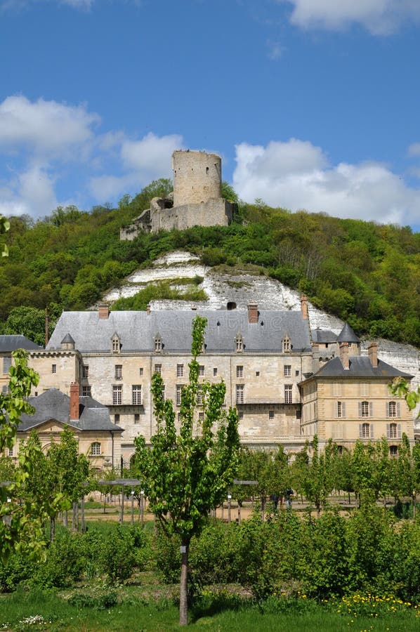 The Castle of La Roche Guyon Stock Photo - Image of touristy, garden ...